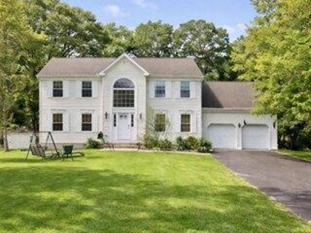 4 bedroom, Oakhurst NJ 07755 104687044
