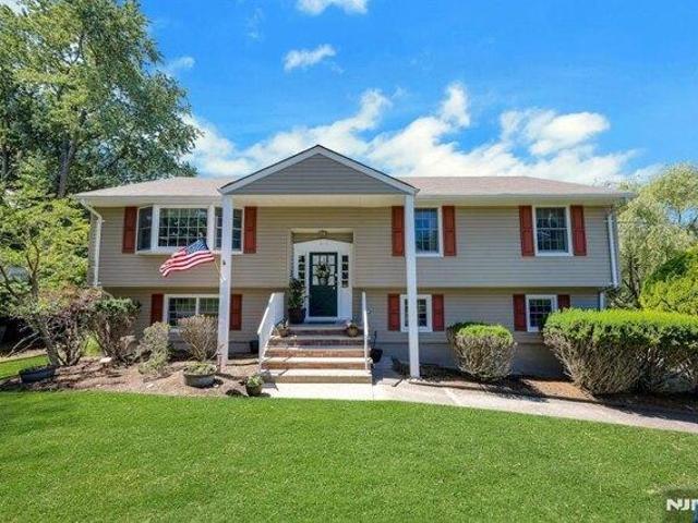 4 bedroom, Oakland NJ 07436 103623668