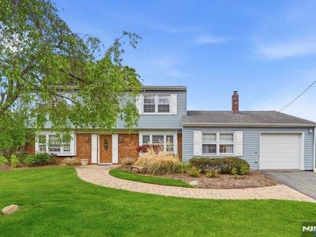 4 bedroom, Oakland NJ 07436 104410950