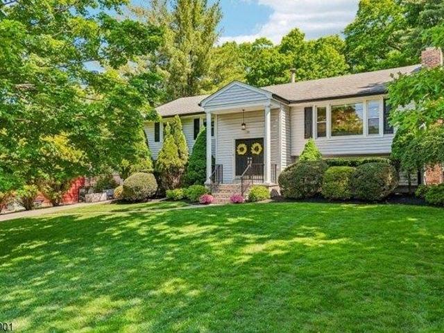 4 bedroom, Oakland NJ 07436 104373635