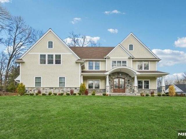 4 bedroom, Oakland NJ 07436 LS101662183