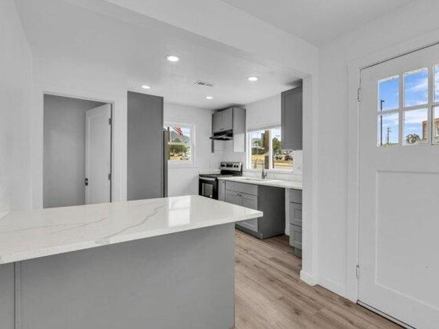 4 bedroom, Ogden UT 84405 95587711