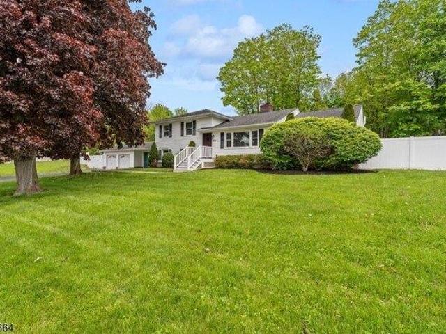 4 bedroom, Ogdensburg NJ 07439 LS102780064