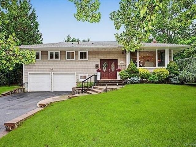 4 bedroom, Old Bethpage NY 11804 104909288