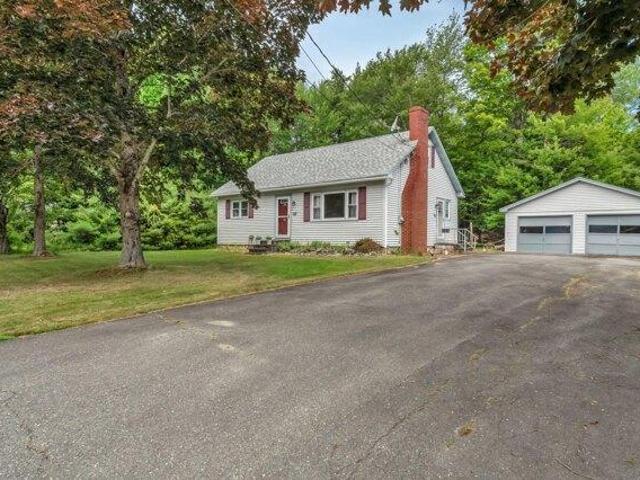 4 bedroom, Old Town ME 04468 104758116