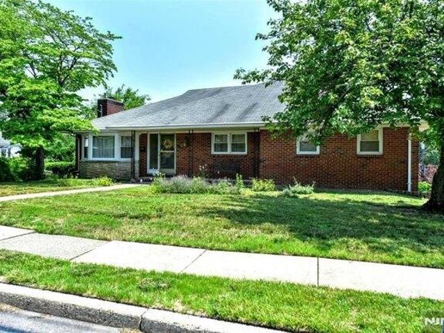 4 bedroom, Oradell NJ 07649 104852769