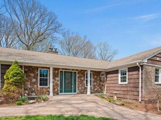 4 bedroom, Orange CT 06477 102212419