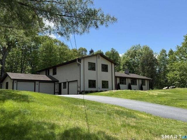 4 bedroom, Orange CT 06477 102824454