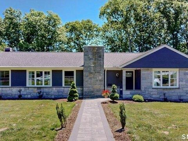 4 bedroom, Orange CT 06477 104608358