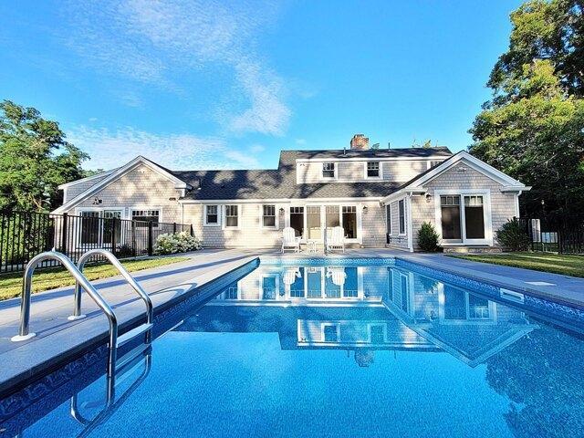 4 bedroom, Orleans MA 02653 105549109