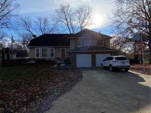 4 bedroom, Overland Park KS 66212 96960037