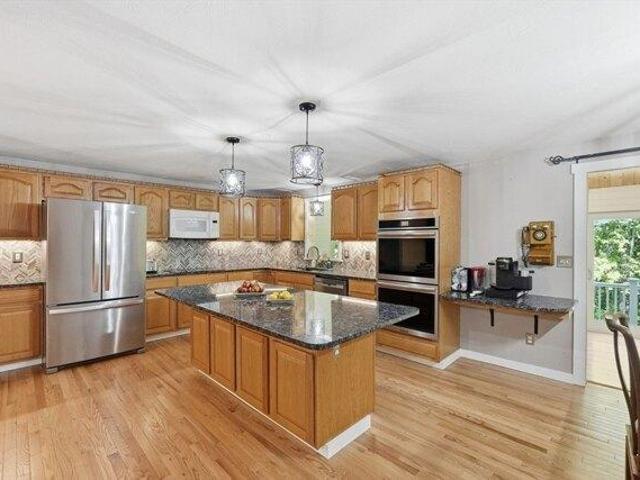4 bedroom, Oxford MA 01537 105108813