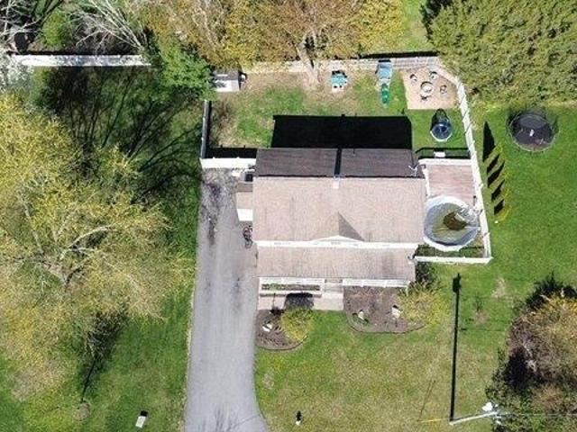 4 bedroom, Oxford MA 01540 102668897