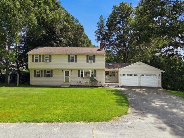 4 bedroom, Oxford MA 01540 105041055