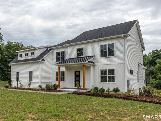 4 bedroom, Oxford CT 06478 102583524