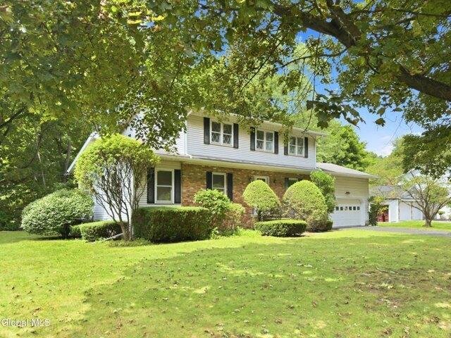 4 bedroom, Loudonville NY 12211 104900734