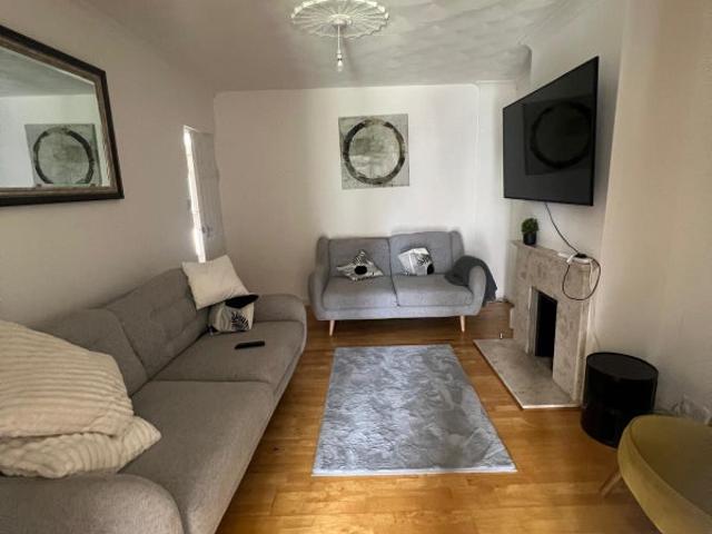 4 Bedroom Lovely House To Rent RM8 2XJ
