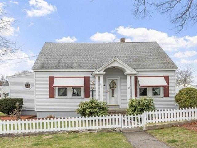 4 bedroom, Lowell MA 01854 LS102595475