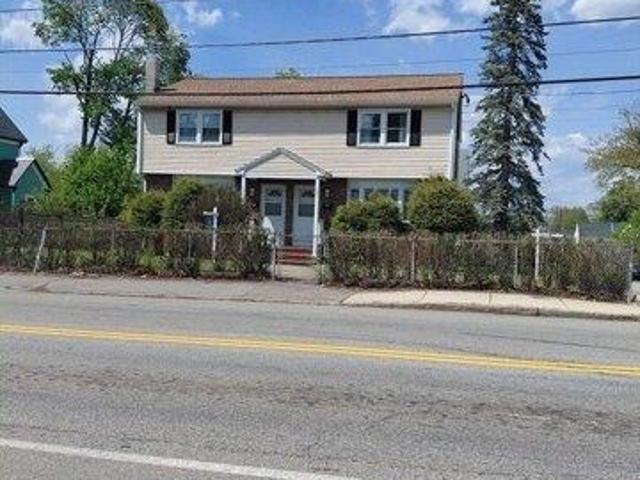 4 bedroom, Lowell MA 01851 102761713