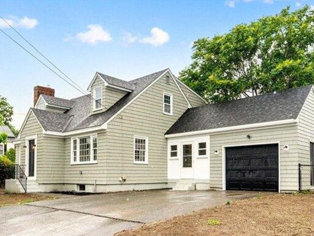 4 bedroom, Lowell MA 01851 104152073