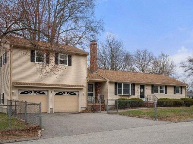 4 bedroom, Lowell MA 01852 LS102962364