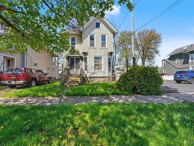 4 bedroom, Lockport NY 14094 104905816