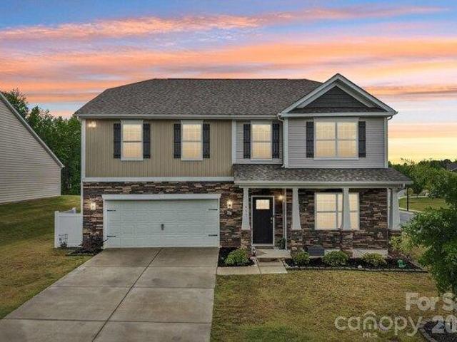 4 bedroom, Locust NC 28097 104899214