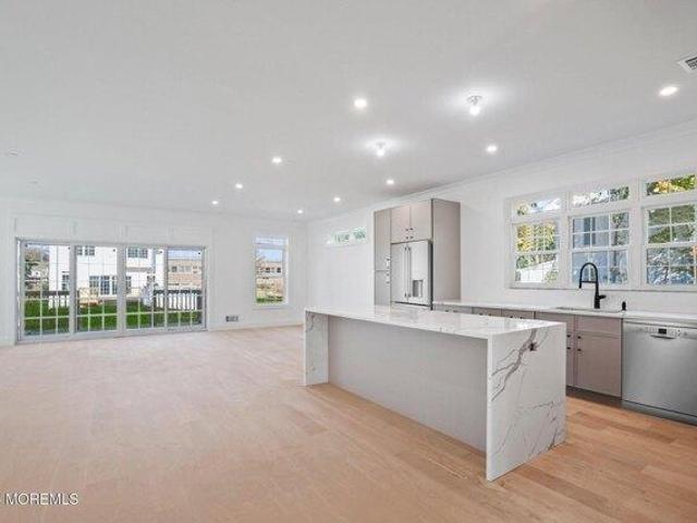 4 bedroom, Long Branch NJ 07740 LS91702582