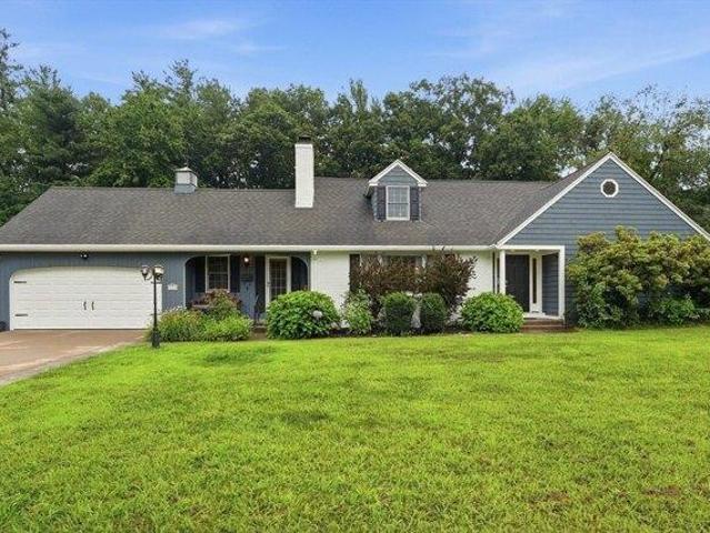 4 bedroom, Longmeadow MA 01106 104718430
