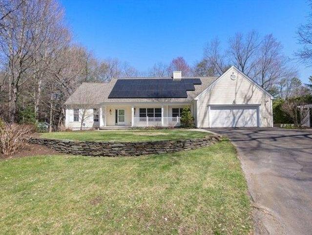 4 bedroom, Longmeadow MA 01106 LS102923005