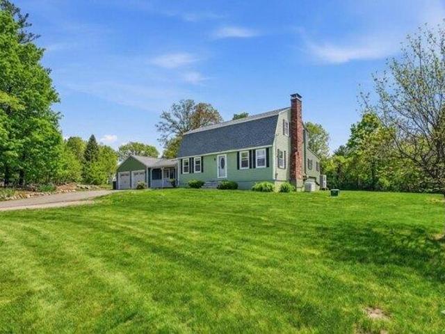 4 bedroom, Londonderry NH 03053 104265301