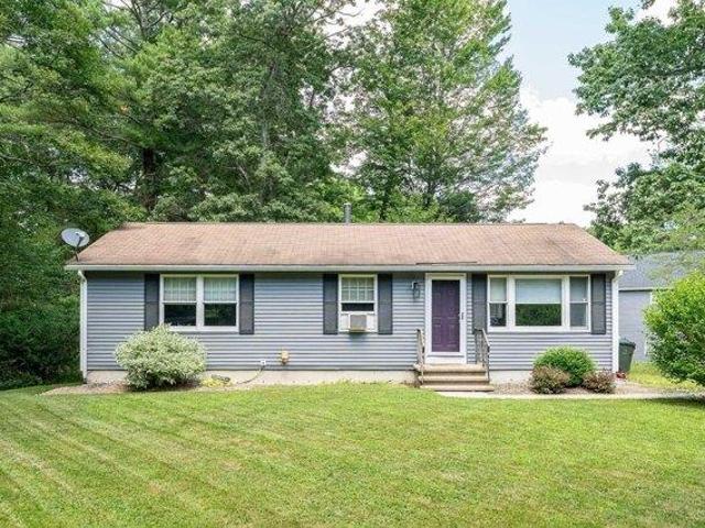 4 bedroom, Londonderry NH 03053 104512490