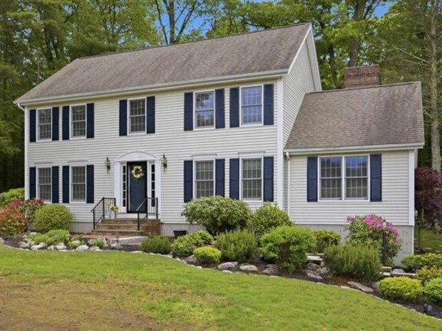 4 bedroom, Londonderry NH 03053 104513477