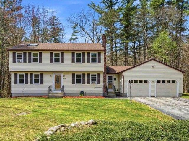 4 bedroom, Londonderry NH 03053 103019833