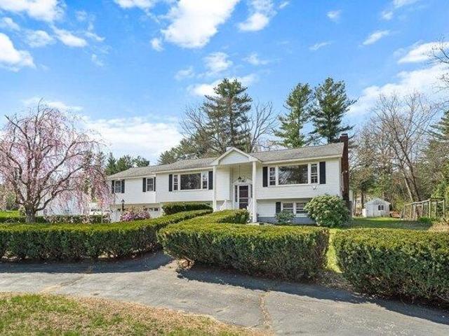 4 bedroom, Londonderry NH 03053 103036449