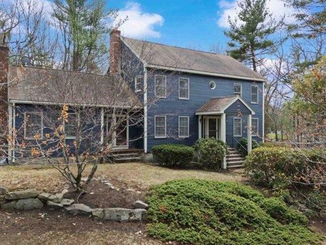 4 bedroom, Londonderry NH 03053 LS102061738