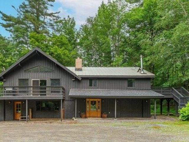 4 bedroom, Londonderry VT 05148 104690920