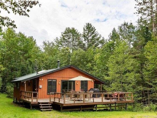 4 bedroom, Londonderry VT 05155 LS102156012