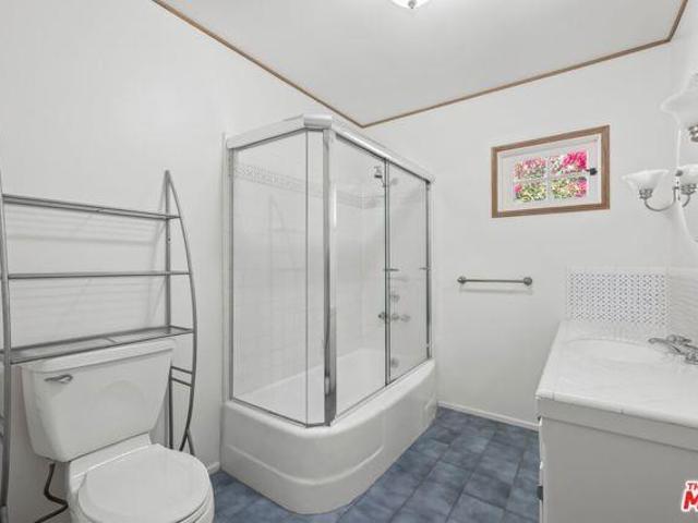 4 bedroom, Los Angeles CA 90077 89248401