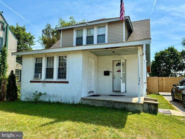 4 bedroom, Lawnside NJ 08045 104690061
