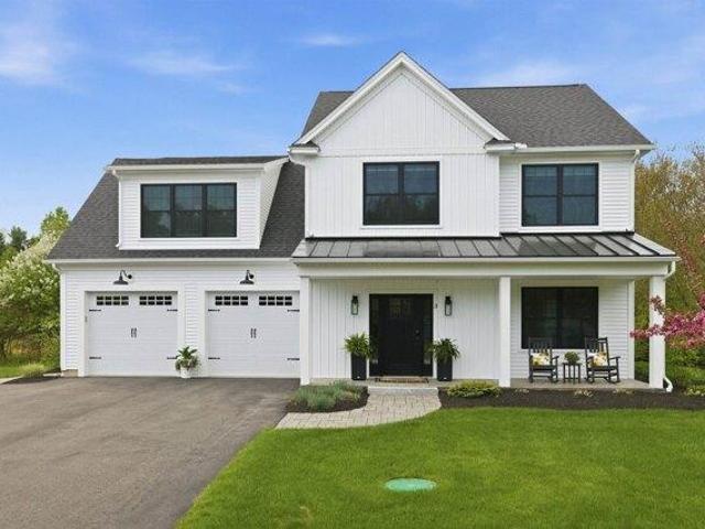 4 bedroom, Laconia NH 03246 104510463