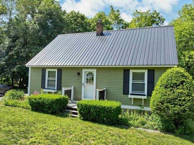 4 bedroom, Laconia NH 03246 105123112