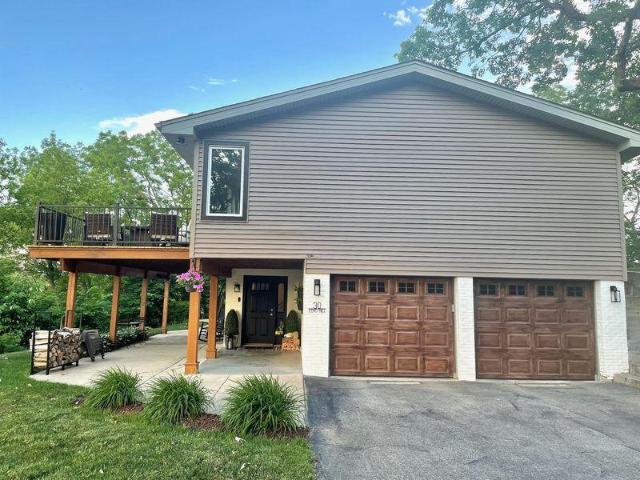 4 bedroom, Lake In The Hills IL 60156 100973633