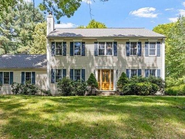 4 bedroom, Lakeville MA 02347 LS103073725
