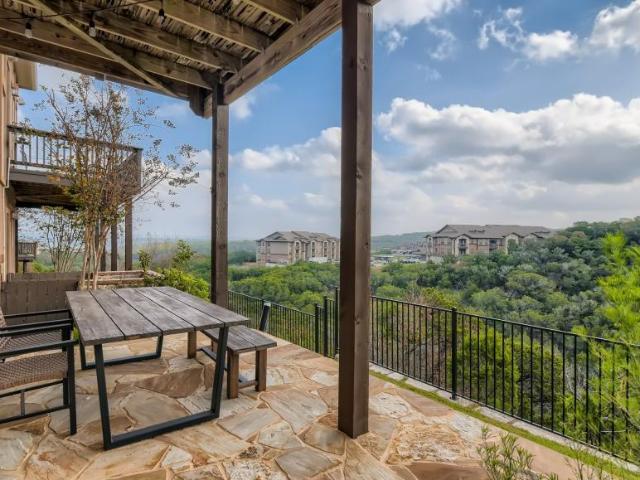 4 bedroom, Lakeway TX 78738 57110796
