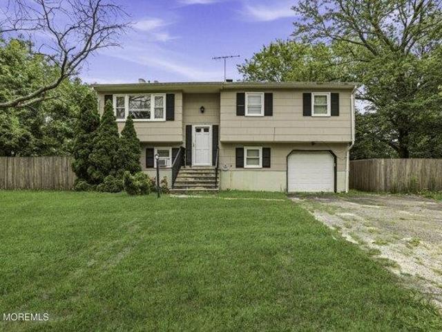 4 bedroom, Lakewood NJ 08701 104920824