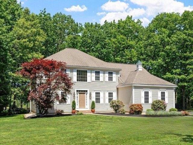 4 bedroom, Lancaster MA 01523 102778888