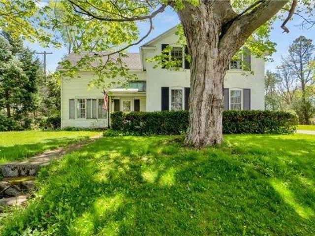 4 bedroom, Lancaster NY 14086 104904580