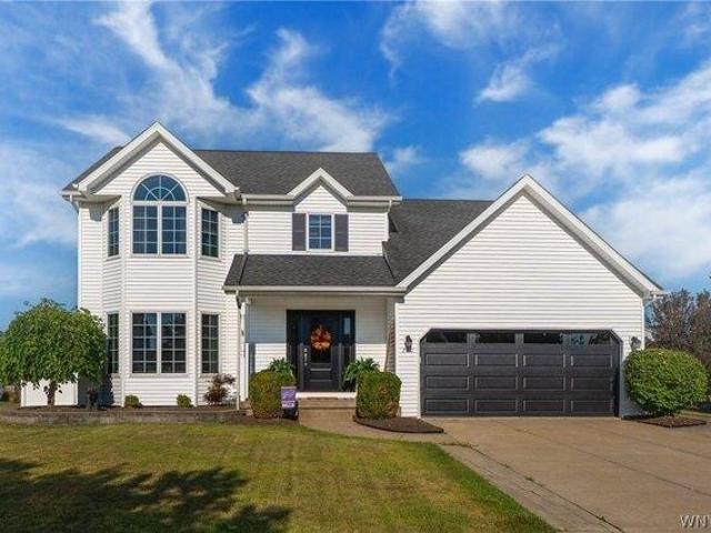 4 bedroom, Lancaster NY 14086 104904948