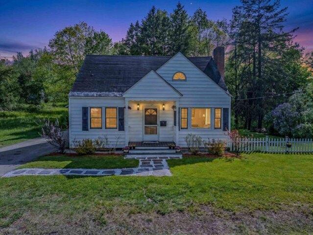 4 bedroom, Lancaster NH 03584 102823265